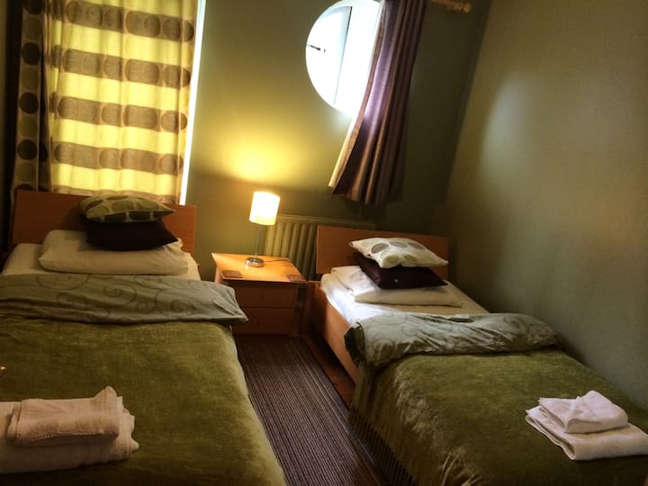 3bedroom Friends Getaway In Dingle Sleeps7 - Dingle
