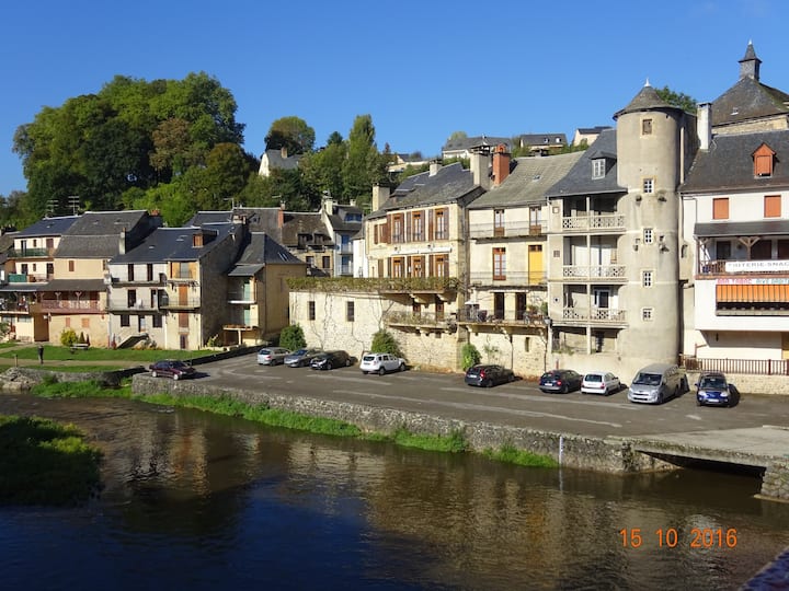Appartement Au Coeur Du Bourg - Saint-Geniez-d'Olt