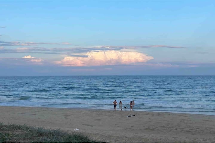 Cosy 3-bedroom Beach House - Coolum Beach
