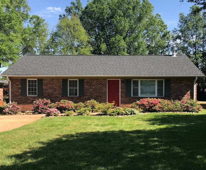 Experience A Retreat In The Heart Of It All! - Greenville, SC