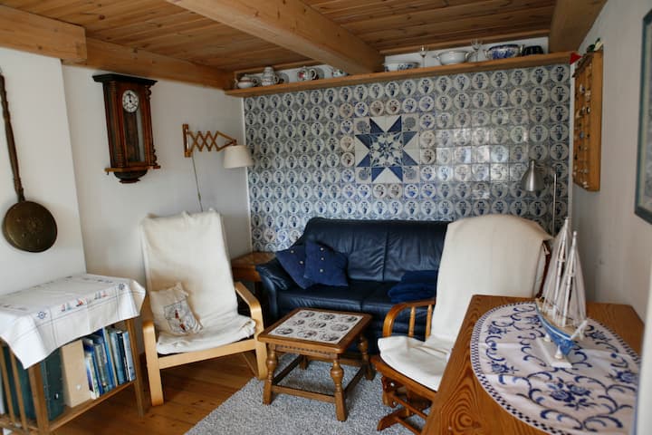 Cosy Original Friesian House With Thatched Roof - Amrum