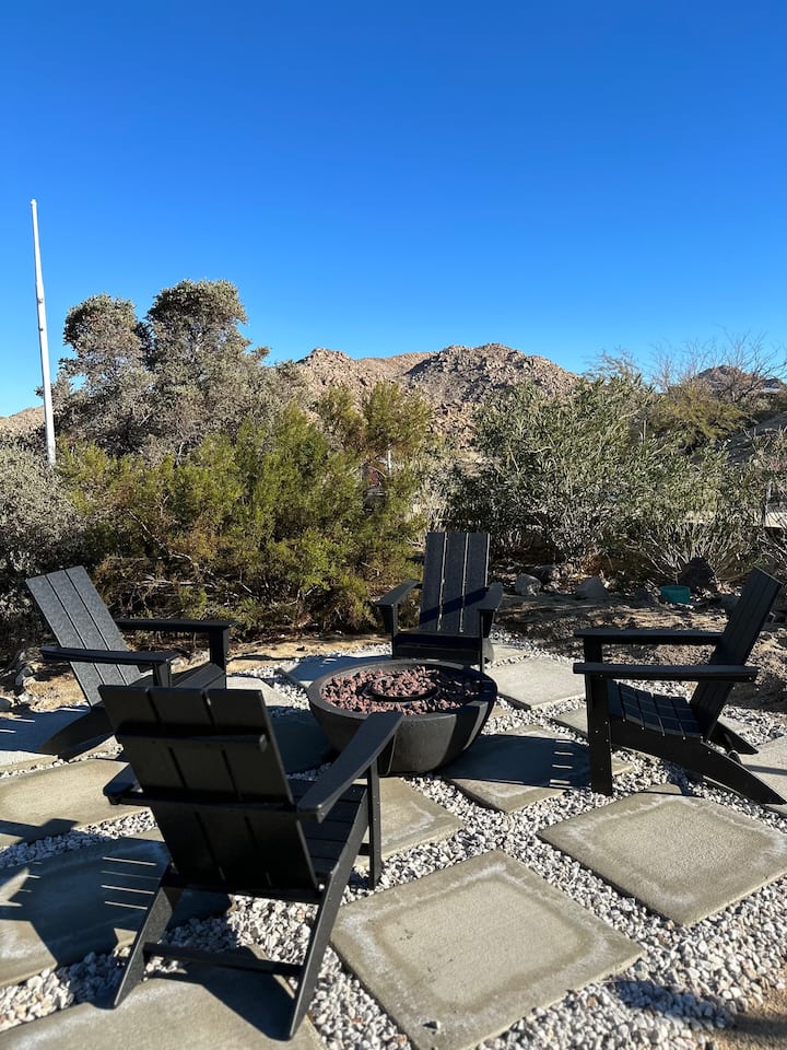 Coyote Home In Jt Village | Hot Tub+fire Pit+view - Joshua Tree National Park