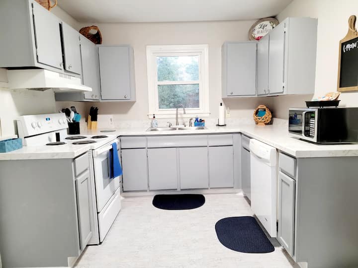 Comfy-fenced Bkyd- Near Hospitals & Usa College - Mobile, AL