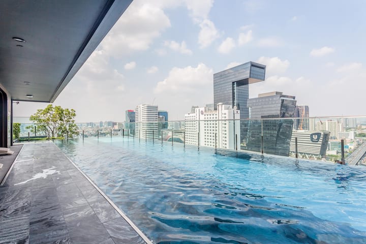 Rama9 Mrt Luxury Condo Infinity Pool 泳池奢华公寓 - Thailand