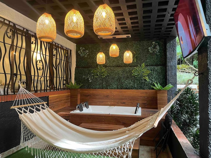 Casa ÁMsterdam Con Jacuzzi En Poblado Medellín - Medellín