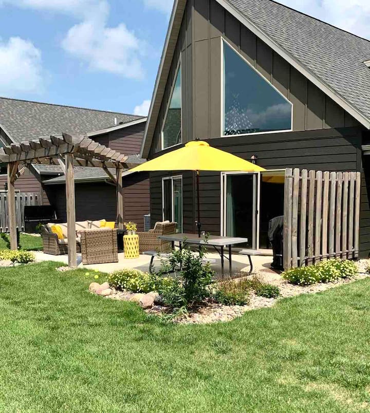 Updated, Family-friendly, Get Away At Bridges Bay! - Okoboji, IA