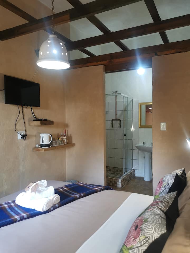Autumn Breeze Manor Guesthouse - The Palms 8 - Graskop