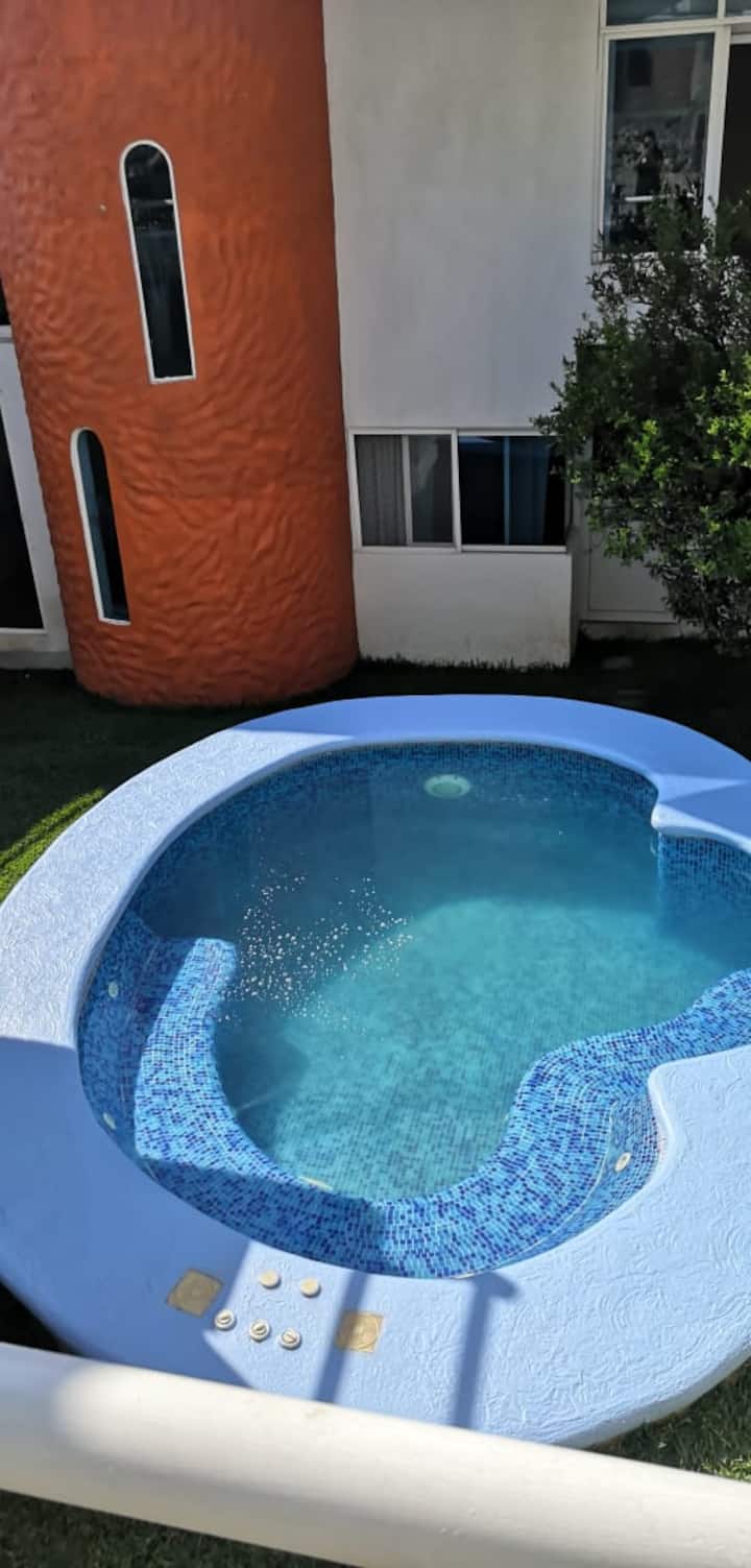 Casa Privada En Cuernavaca Con Jacuzzi/alberca - Morelos