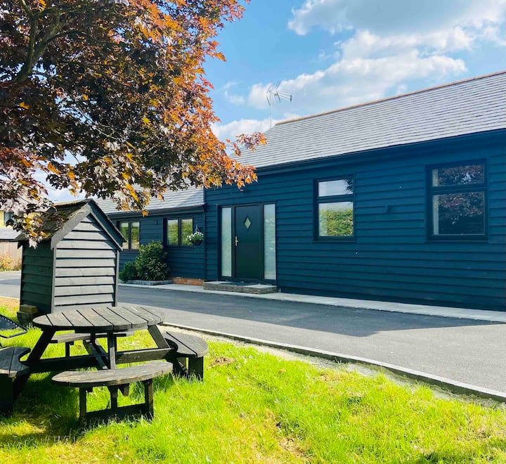 Beautiful Barn Conversion - ラムフォード