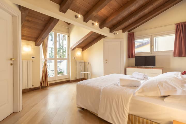 Santo Stefapartments- Entirepalace 88/2 - Emilia-Romagna