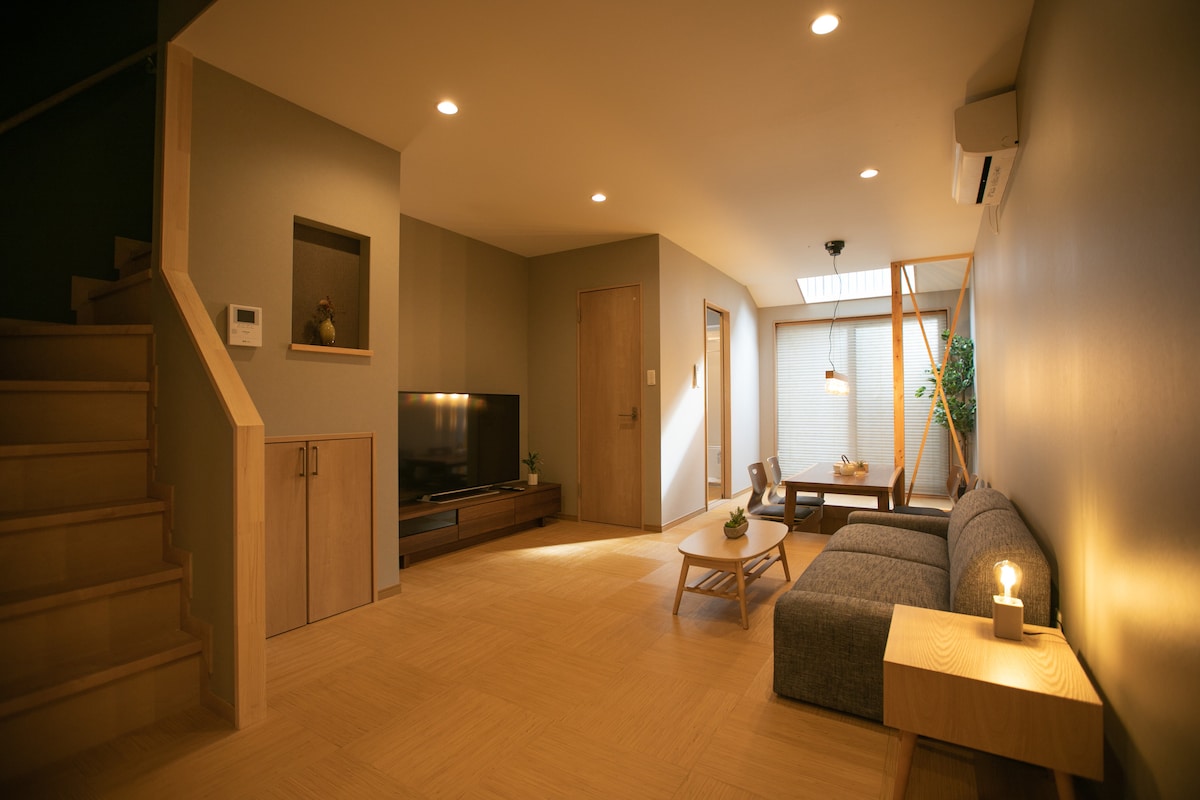 Qingguo | Close to Tennoji, Tsutenkaku | 8 min walk from Hanazonocho Station | Direct access to ...