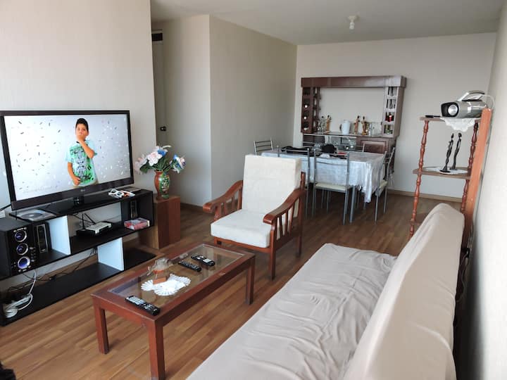 Piso 17 - Dormitorio Con Increíble Vista -A - Trujillo