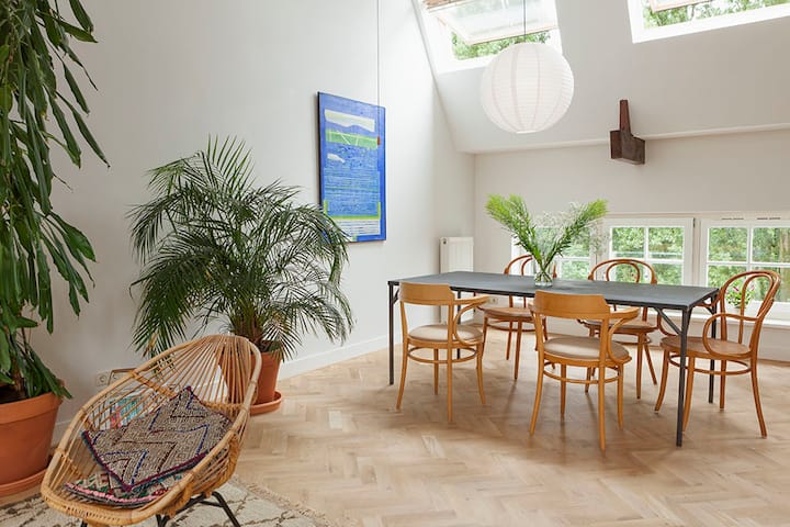 Two Bedroom Apartment Fulfilled With Light. - Amszterdam