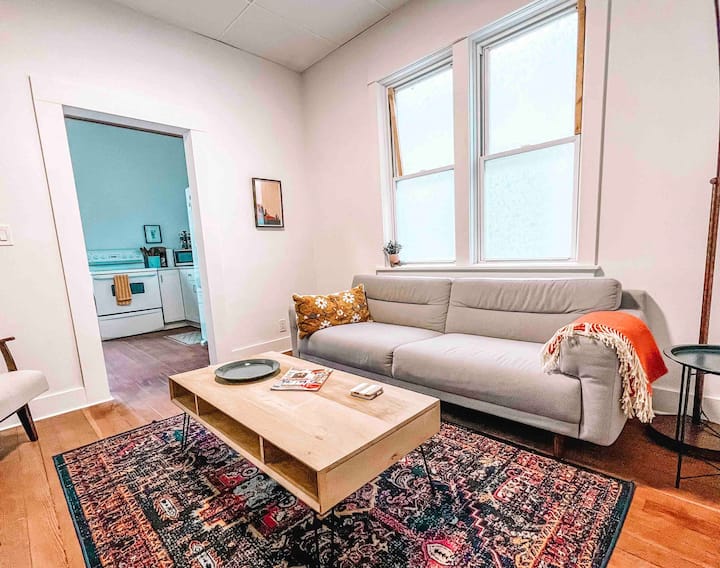 Cheerful 1 Bedroom General Hospital Character Home - Saskatchewan