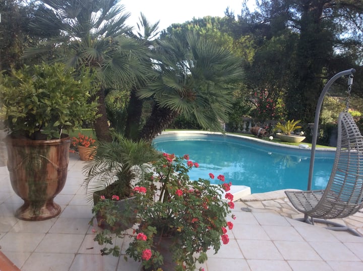 Villa Carqueiranne Avec Piscine - Carqueiranne