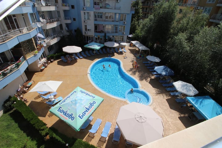 ★Apartment In Sunny Beach ★ Family❂ Pool❂ Parking - Nessebar