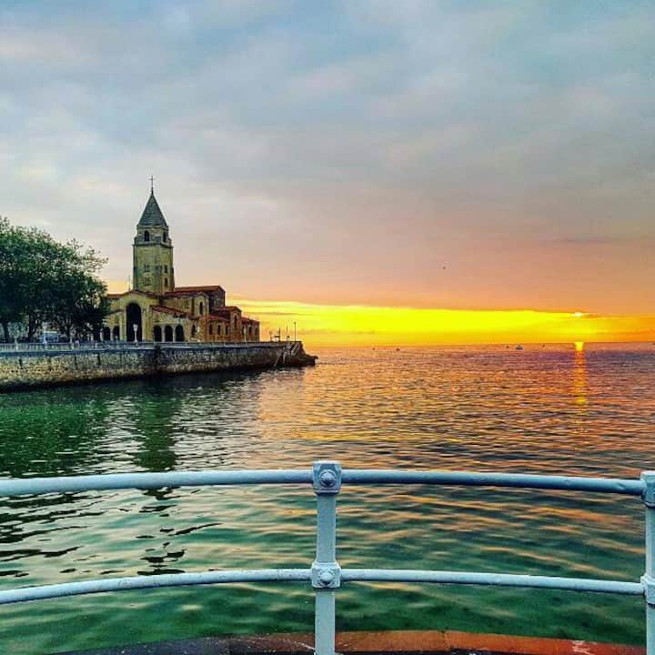 Céntrico, Garaje, Barrio La Arena, Playa, 6 Pax - Gijón