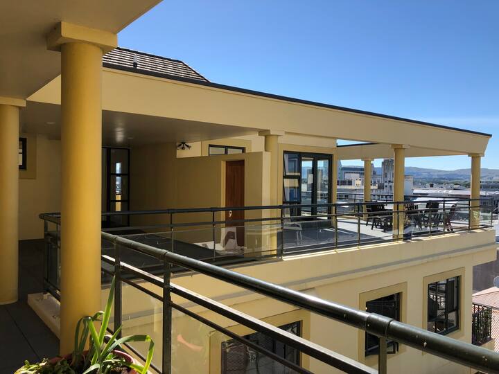 Penthouse Apartment - Maison Accommodation - Palmerston North