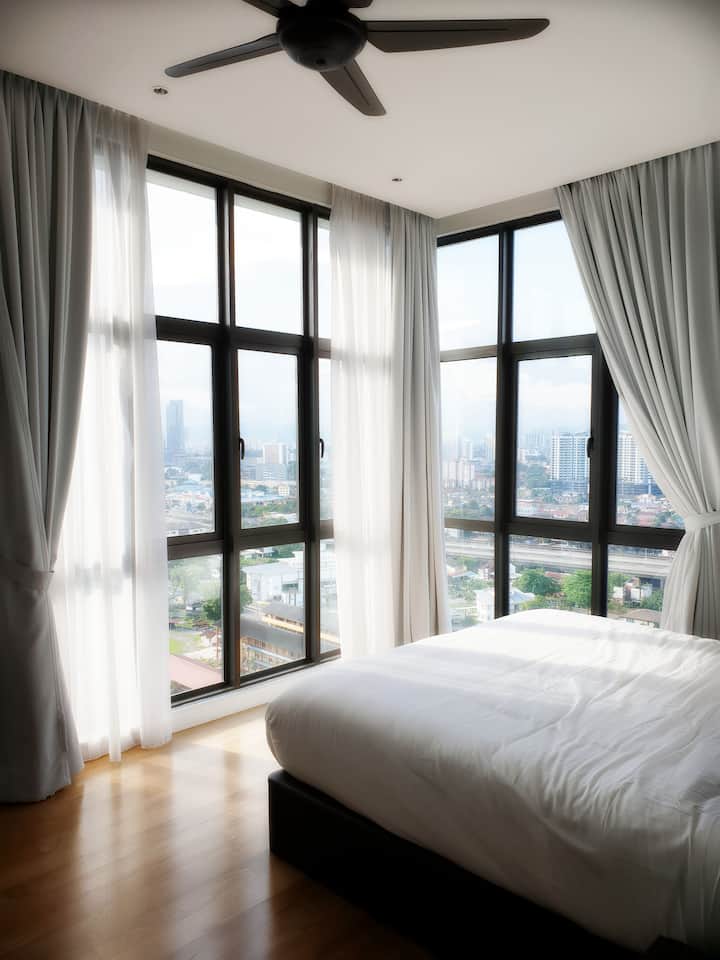 4 Br New Luxury Home | Infinity Pool | Klcc View - Kuala Lumpur