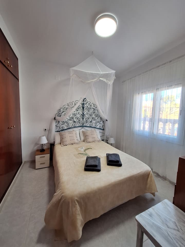 Amplio Piso En La Avenida Cerca Del Mar - Mont-roig del Camp