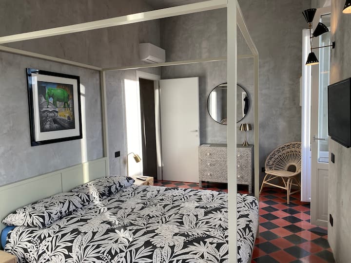 Stylish 110 Sqm Flat In Central Cagliari - Cagliari