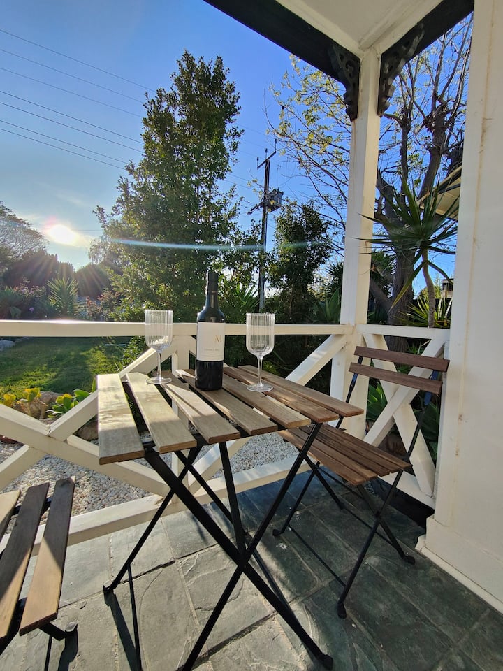 Charming 1940s Cottage ~ New - McLaren Vale