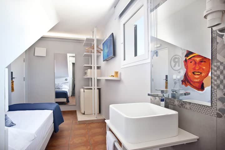 Premium Single Room - Hotel Ryans La Marina - Ibiza