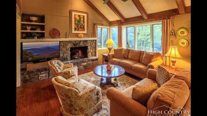 Best Location On Sugar! 6-minute Walk To The Lodge - Sugar Mountain, NC