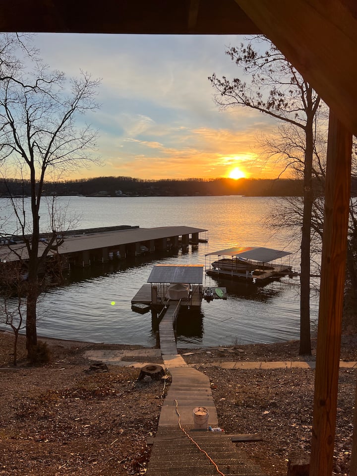 Great View, Private Dock, Boat Rental Option - Sunrise Beach, MO