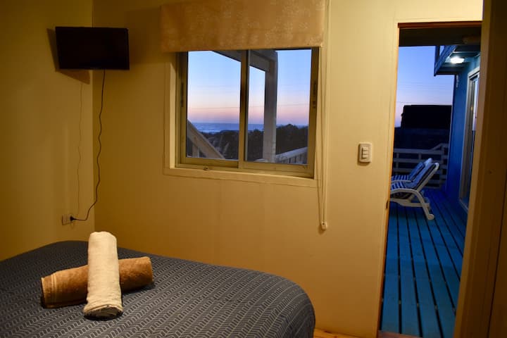 Habitación Privada, Vista Al Mar Con Una Ventana - Pichilemu
