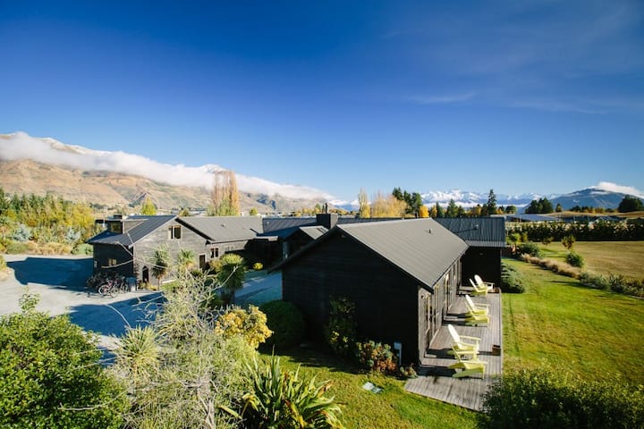 Mountain Range Lodge - Wanaka