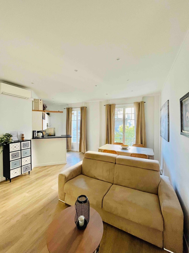 55m2/5min Marche Plage Et Centre /4 Pers/balcon - Nice