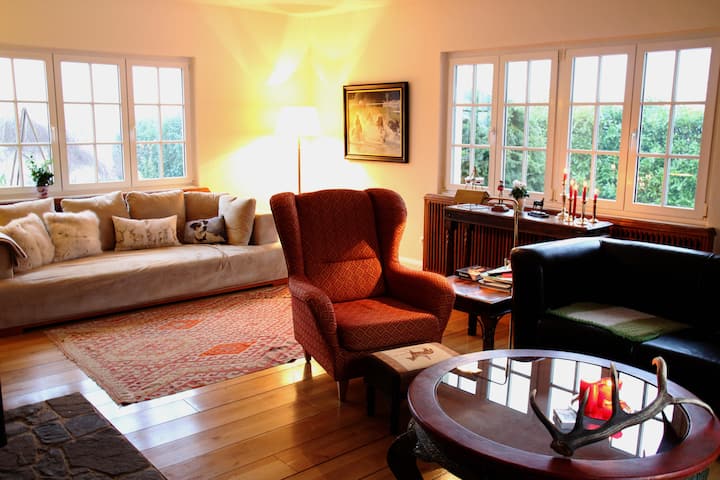 Charmantes Haus Im Park - Zimmer Mit Eigenem Bad - Bad Münstereifel