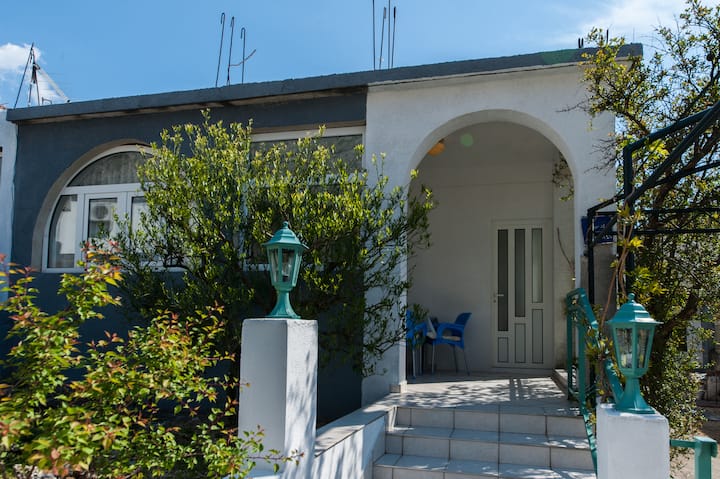 Apartman Put Kapelice, A4 With Two Rooms For 4 Per - Baška Voda