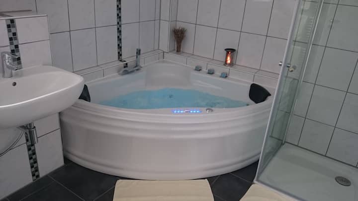 Fewo Sonnenschein, 2 Sz, Whirlpool B. Europa-park - Rust