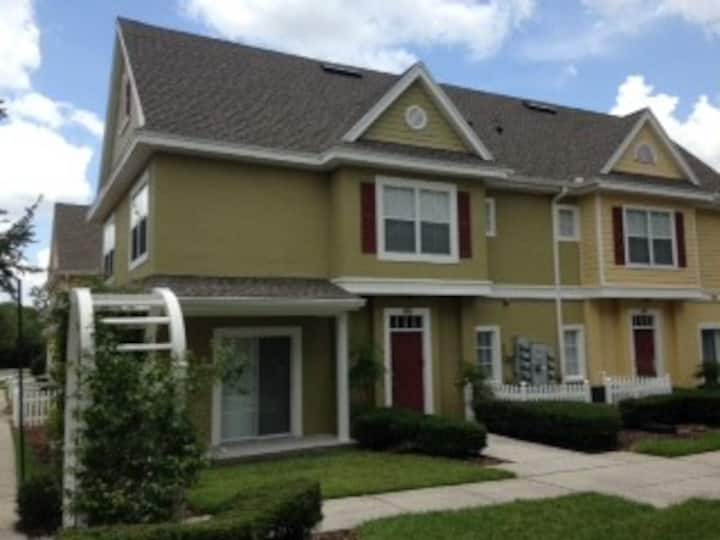 Townhouse, 4 Bedroom, Close To Disney World - 키씸미