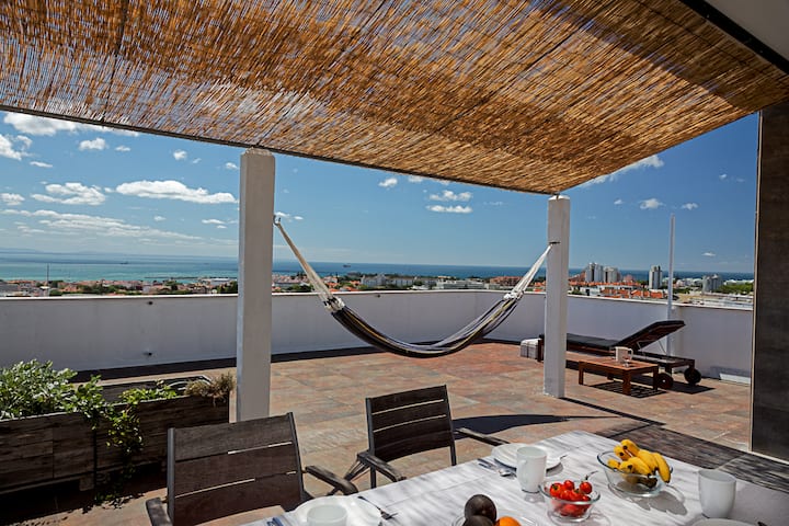 Artist's Rooftop With Amazing Sea Views - Cascais