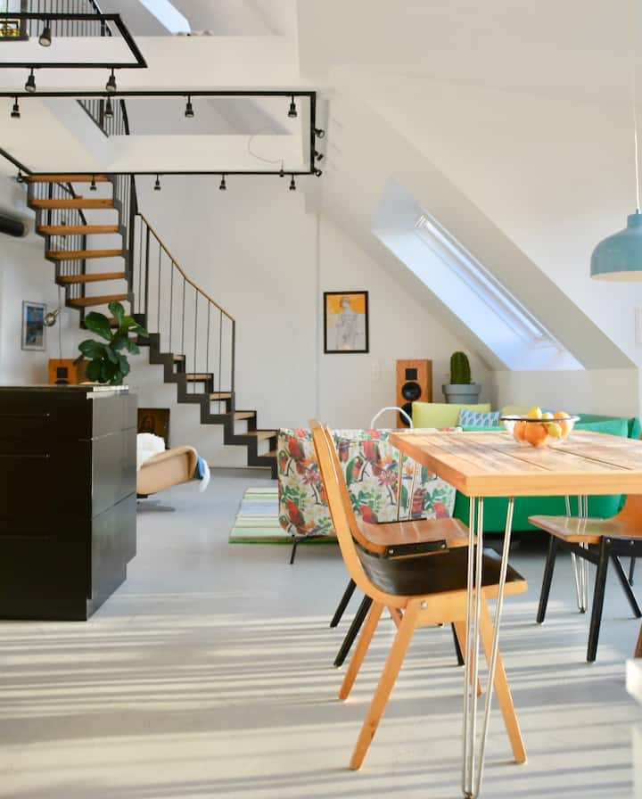 The Sun Enlightened Rooftop Loft - Wien