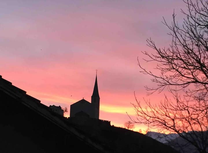 Privatzimmer Im Herzen Des Rilke-dorfes Raron - Switzerland