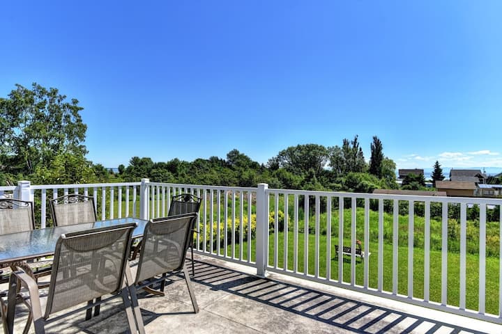 Hôtel à La Maison - La Maison Elsa, Fleuve Et Ski - Le Massif de Charlevoix