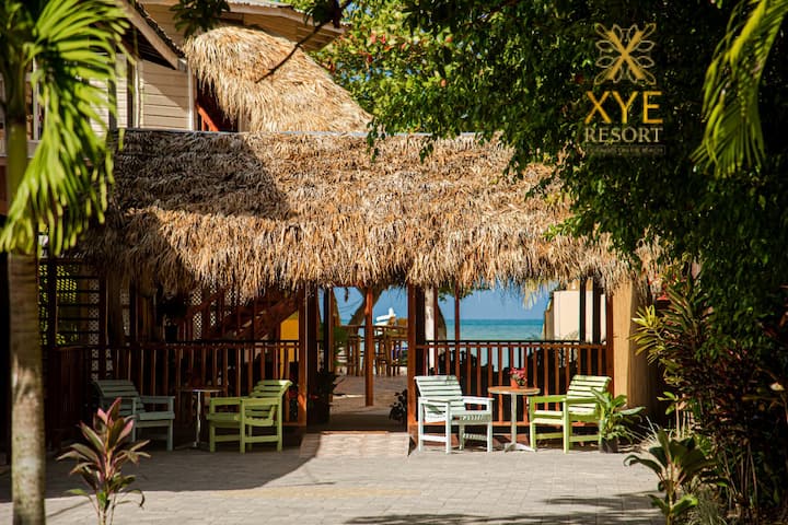 Xye Beach Resort And Cottages - Negril