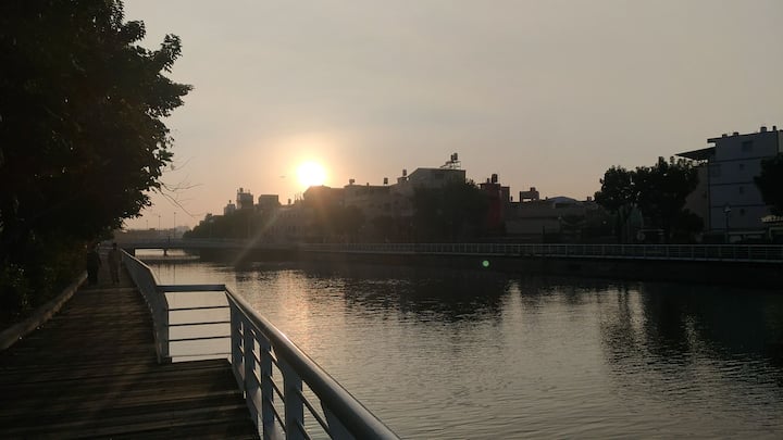 Riverside前鎮河畔透天房屋,近夢時代,凱旋捷運站,3樓1個房間出租(302) - Taiwan