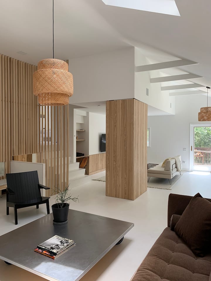 Entire Home | Light Filled | Bellport Village - Bellport, NY