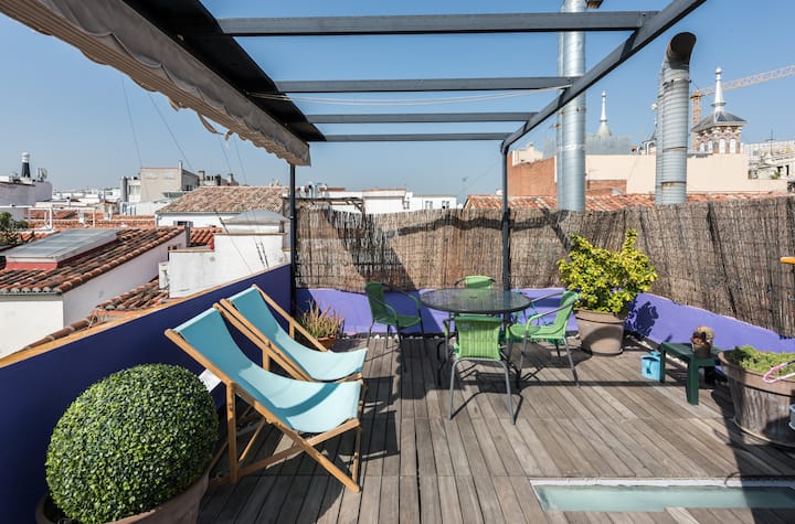 Newly Renovated Penthouse With Private Terrace - Madrid