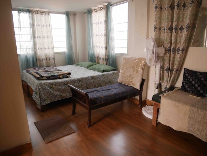 Beautiful Rooftop Apartment By Lyvv Delhi - New Delhi