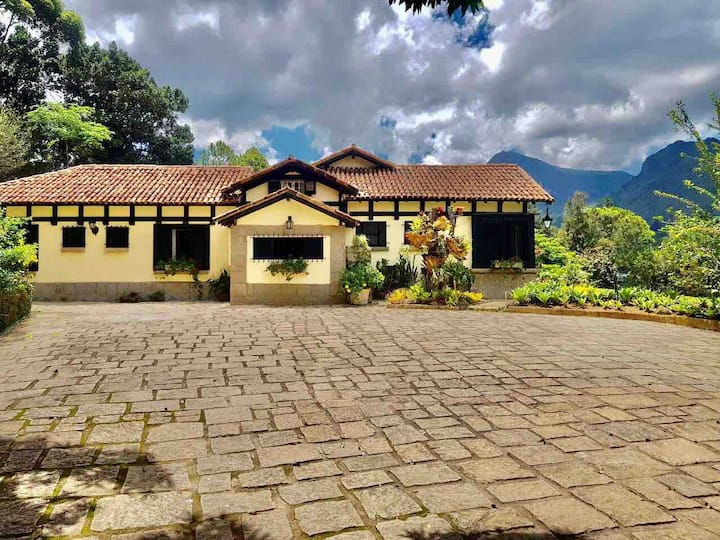Chalé Austríaco Em Local Paradisíaco - Teresópolis