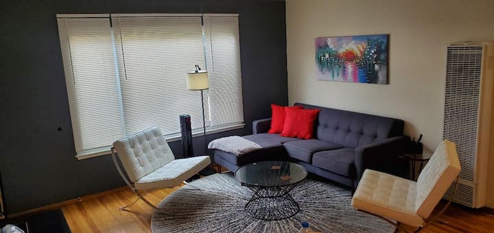 The "Lucky Gem" At Bella-ray Apartments. - San Bruno, CA