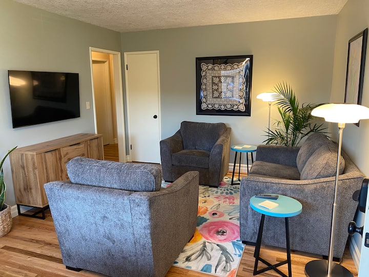 1133the 3 Oaks M To M Furnished, Great Location/$. - Salem, OR