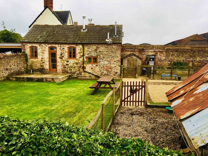 Cosy Somerset Annexe With A View, For 1-4 Guests - Taunton