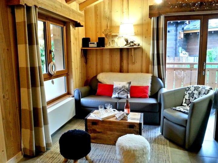 Demi-chalet Neuf Et Confortable, Parking, Jardin - Chamonix-Mont-Blanc